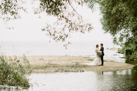 Pelee Island Winery Wedding ~ Alycia & Adam | Jillian Wilhelm Photography